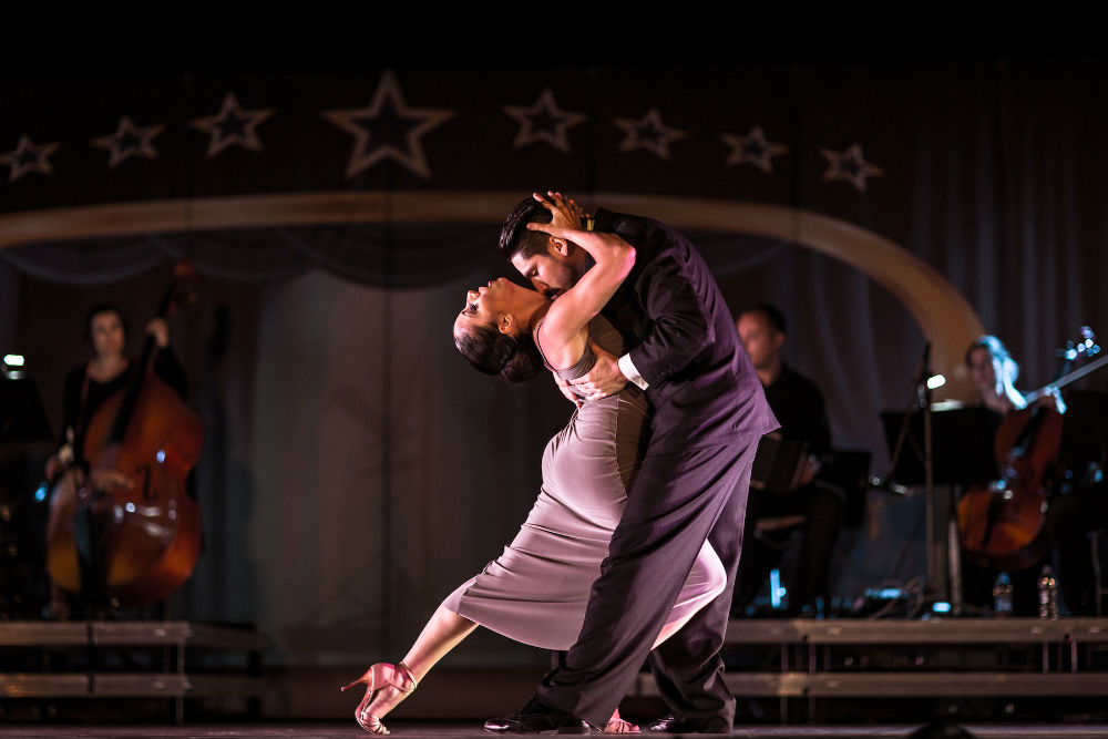 Το Aληθινό Tango από την Αργεντινή ταξιδεύει στην Κρήτη! - ΝΕΑ ...